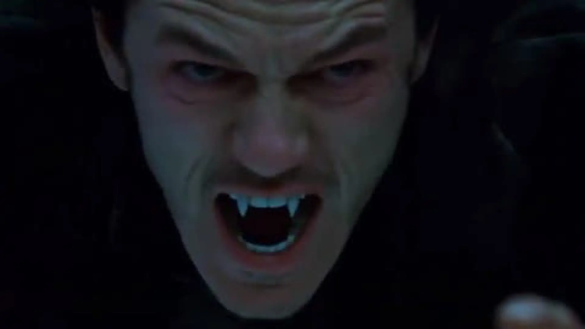 Tráiler de Drácula La leyenda jamás contada con Luke Evans