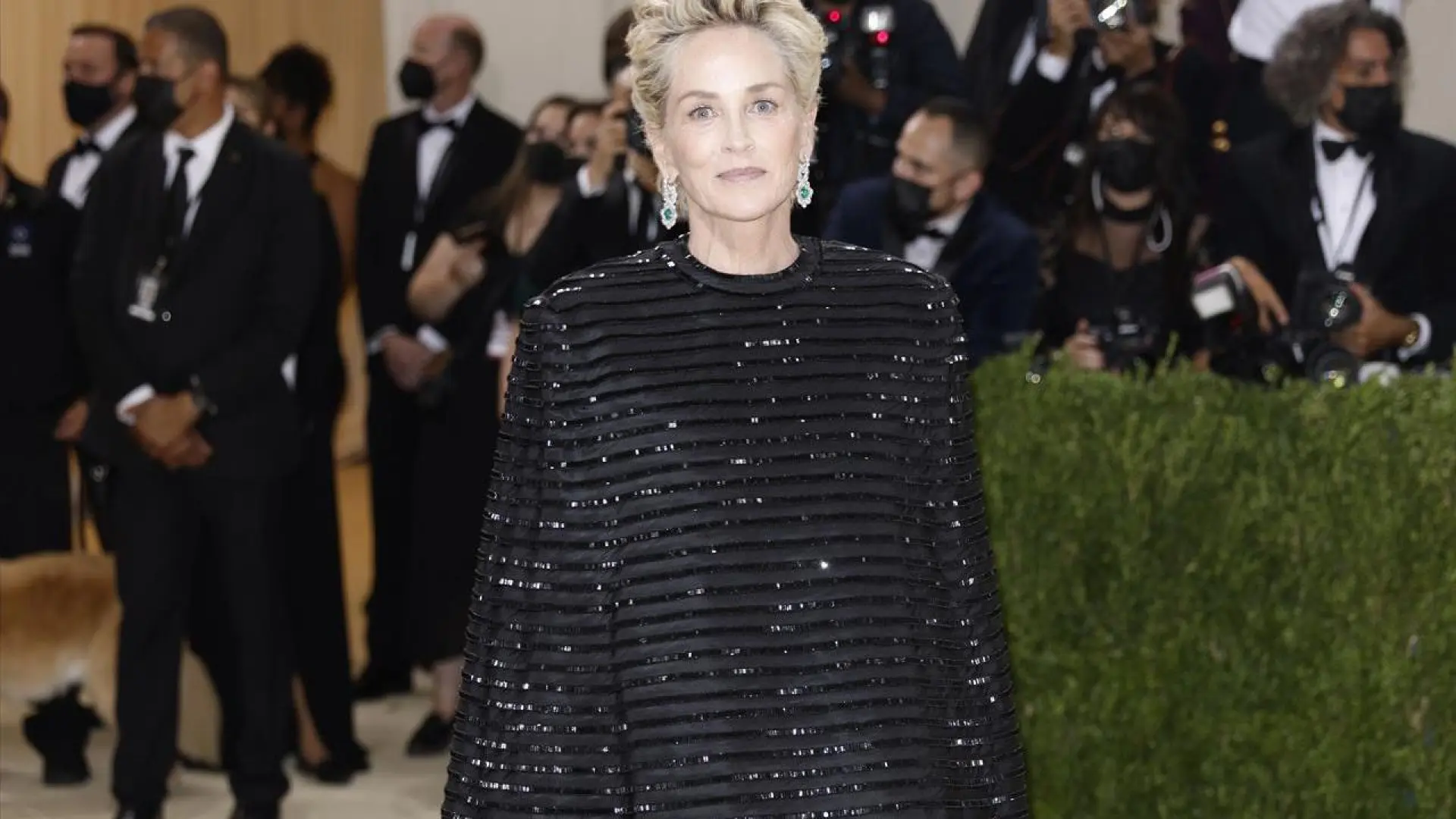 Sharon Stone anuncia entre lágrimas la muerte de su hermano Patrick, de ...