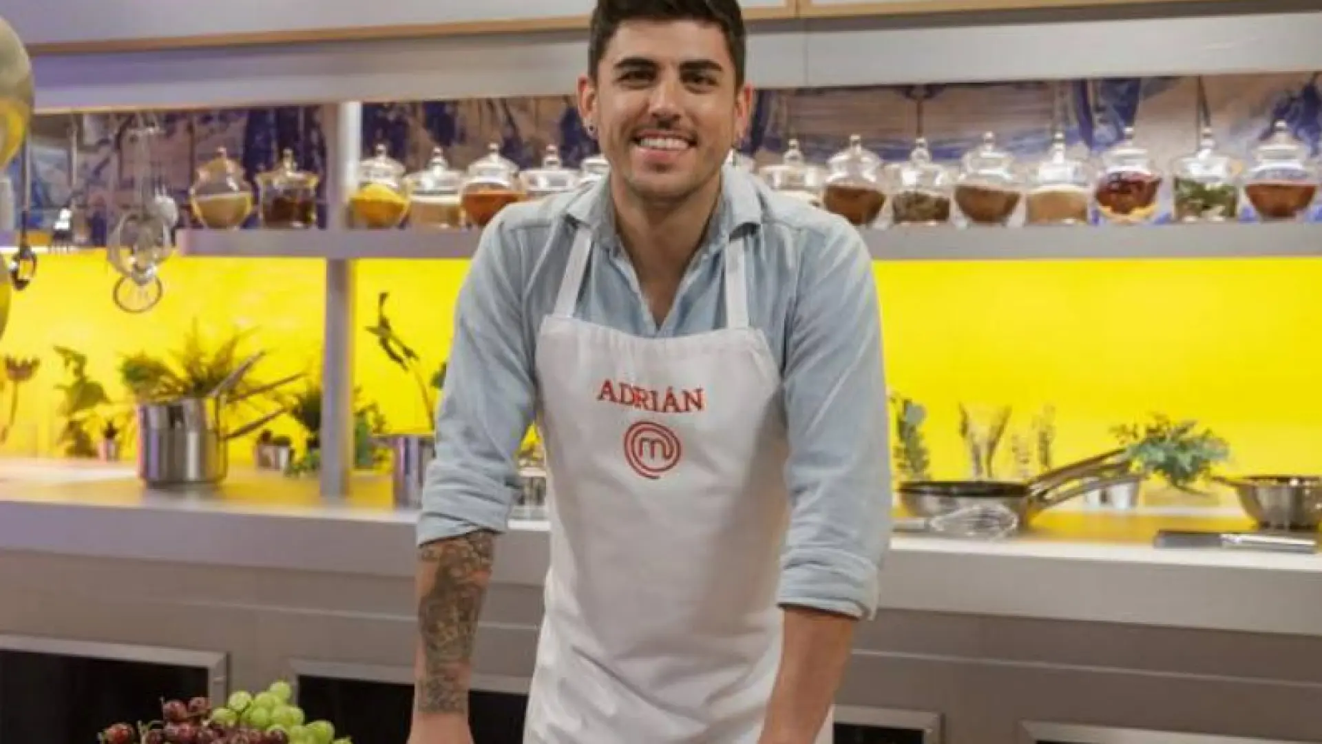 Quién es Adrián, concursante de 'MasterChef 10'