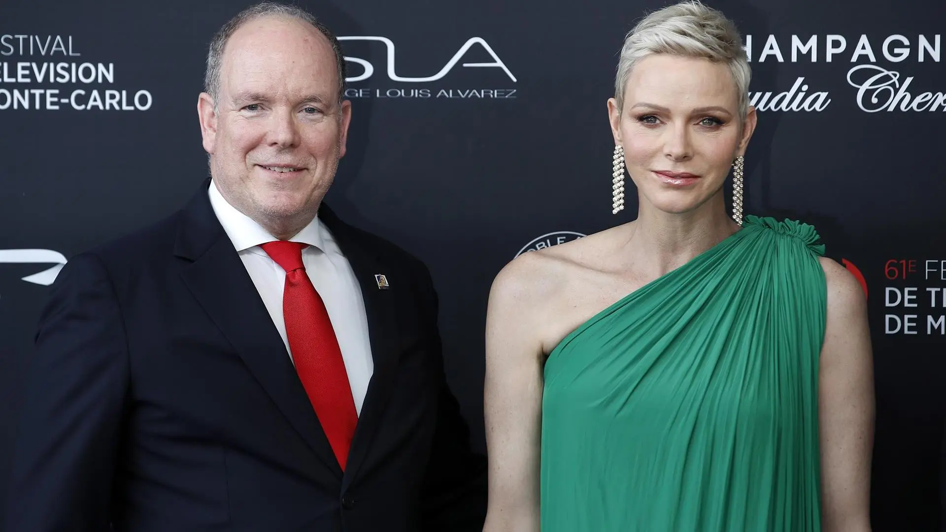 Charlene de Mónaco solo ve a su marido, el príncipe Alberto, con cita ...