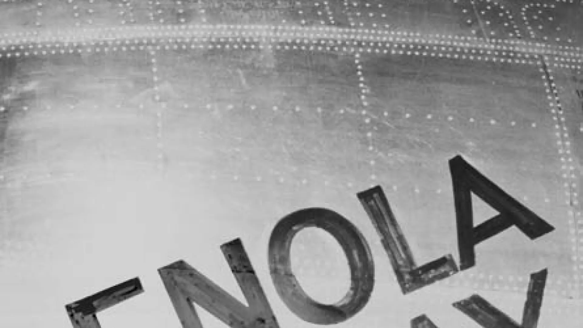 Muere a los 92 años el piloto de avión que lanzó la bomba atómica ...