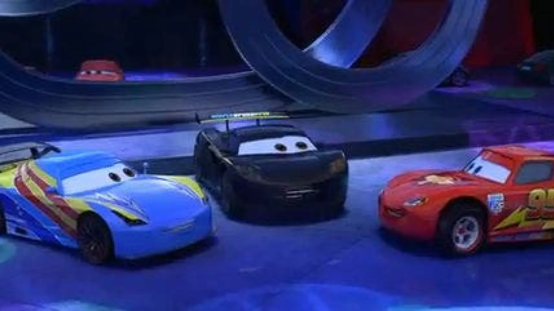 Vídeo: El cameo de Fernando Alonso y Lewis Hamilton en 'Cars 2'