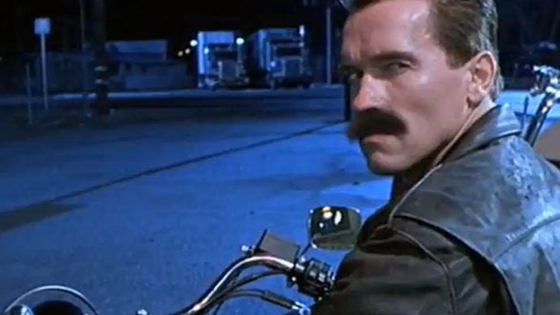 Vídeo del día: ¿Cuánto mejora una película un actor con mostacho?