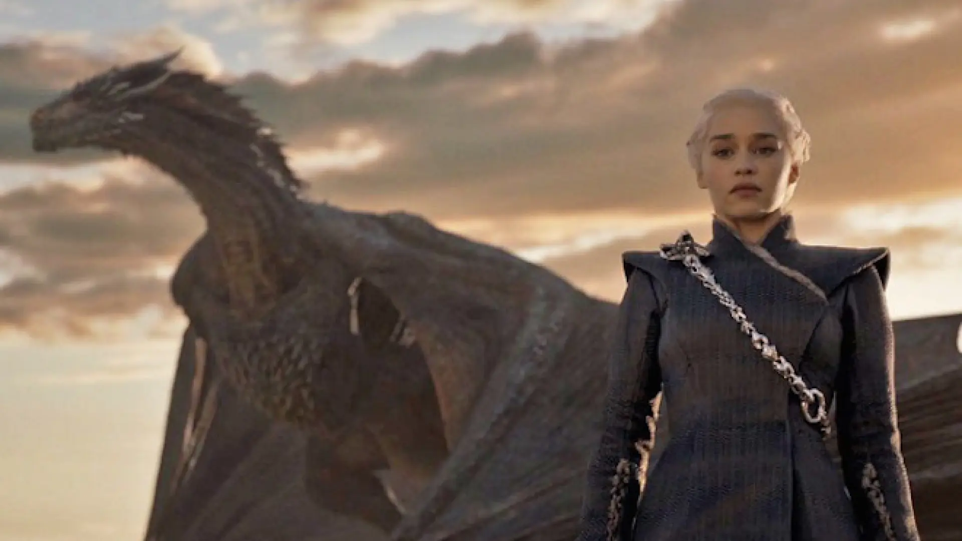 Emilia Clarke se despide de 'Juego de tronos' con este tatuaje