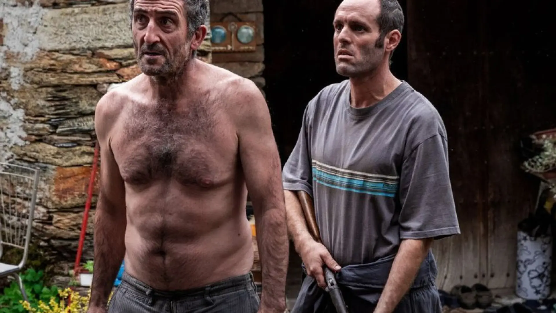 La historia real del crimen de 'As bestas': veneno en la huerta ...