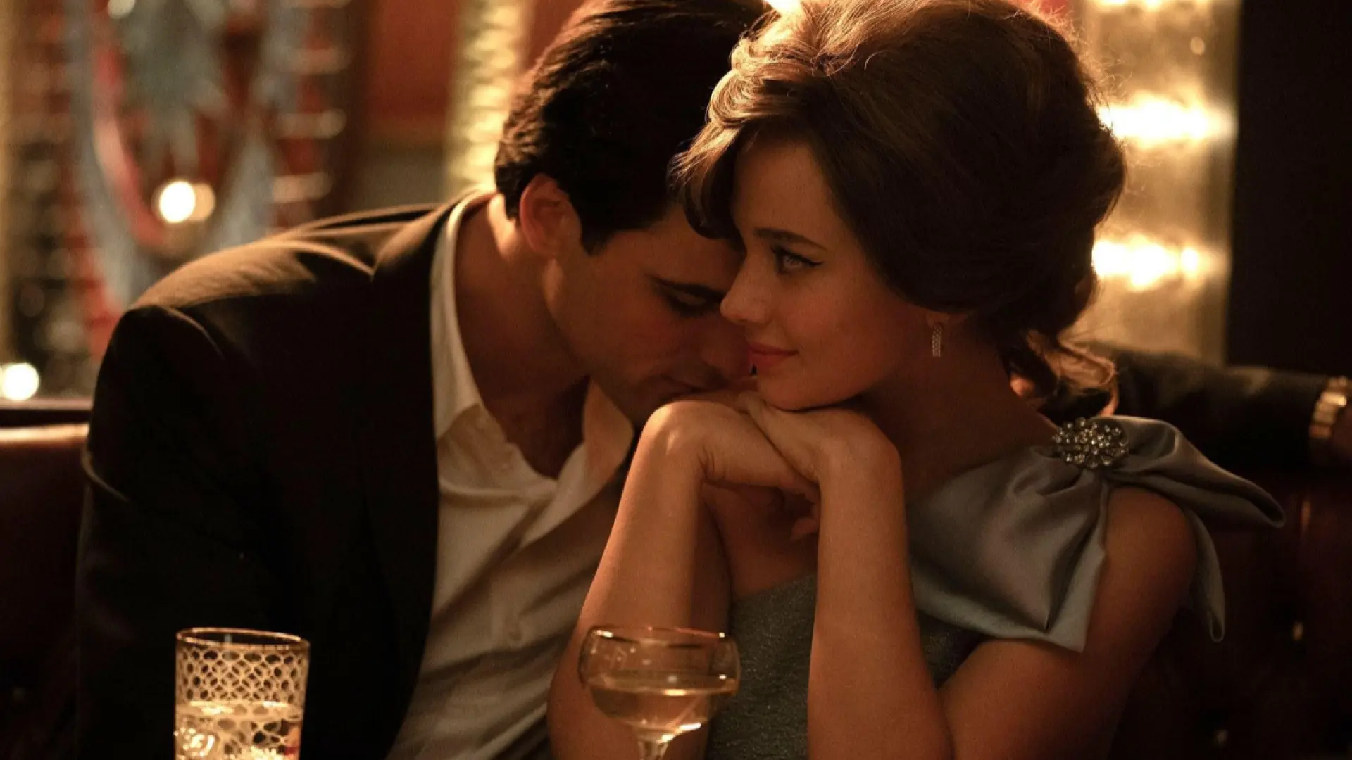 ¿Qué significa la famosa canción que suena al final de 'Priscilla'? La caída de Elvis Presley