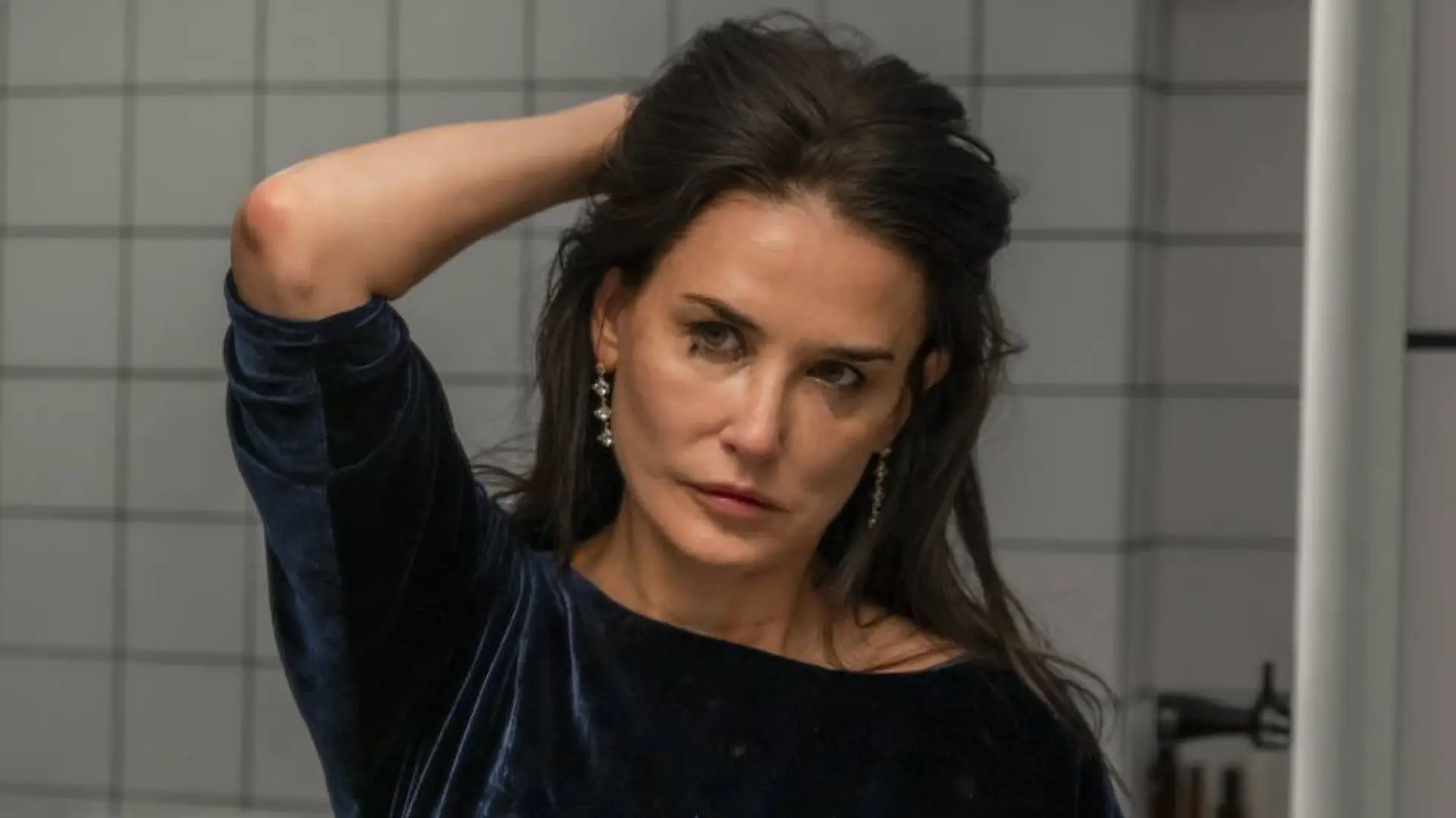 Ya puedes ver 'La sustancia' en casa: la película de Demi Moore ...