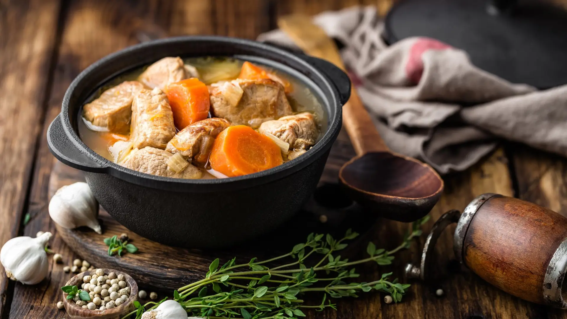 Cómo preparar un guiso casero de carne y verdura por menos de 3 euros