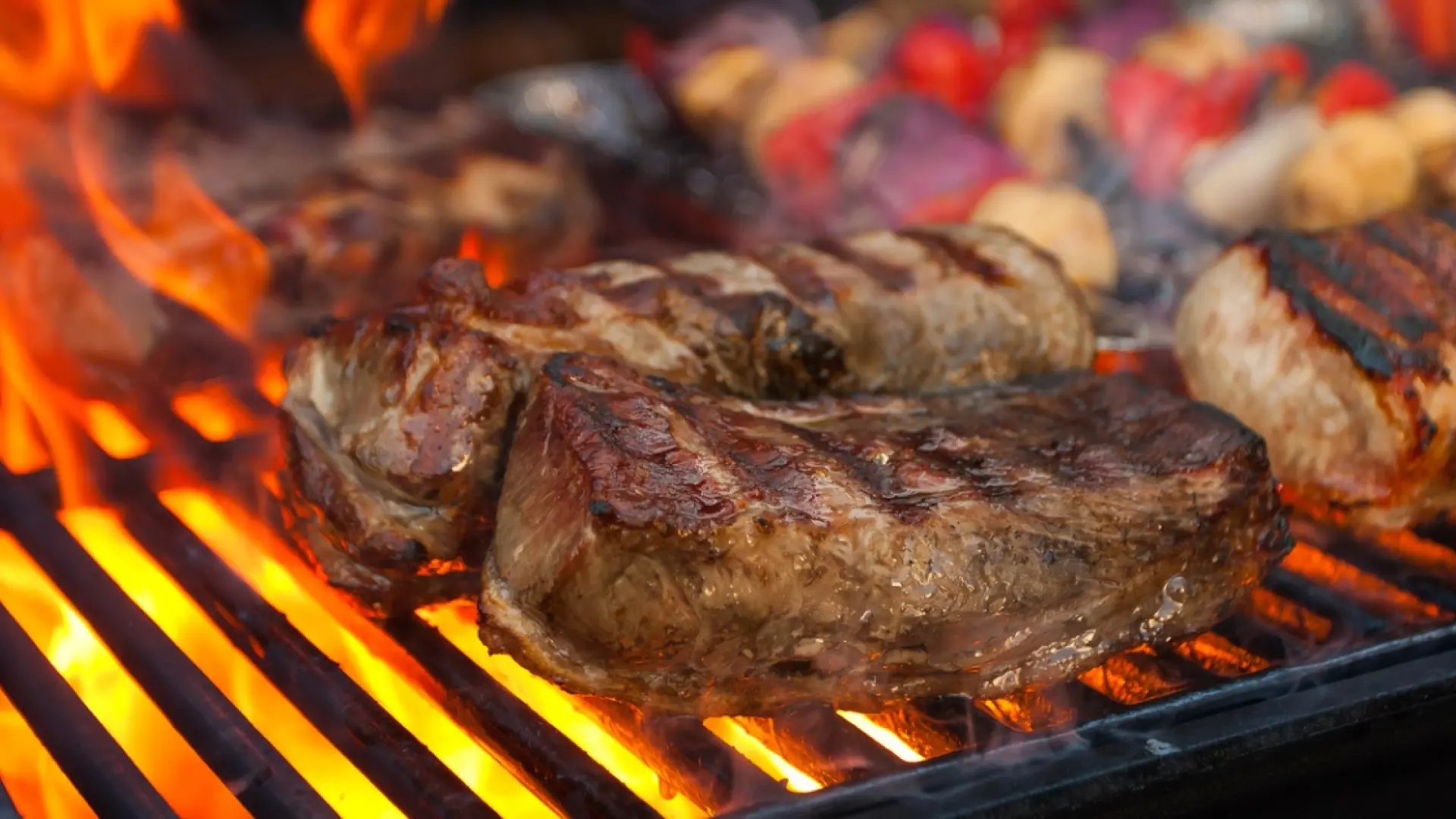 La manera correcta de cocinar carne a la brasa, según el parrillero argentino de referencia en ...