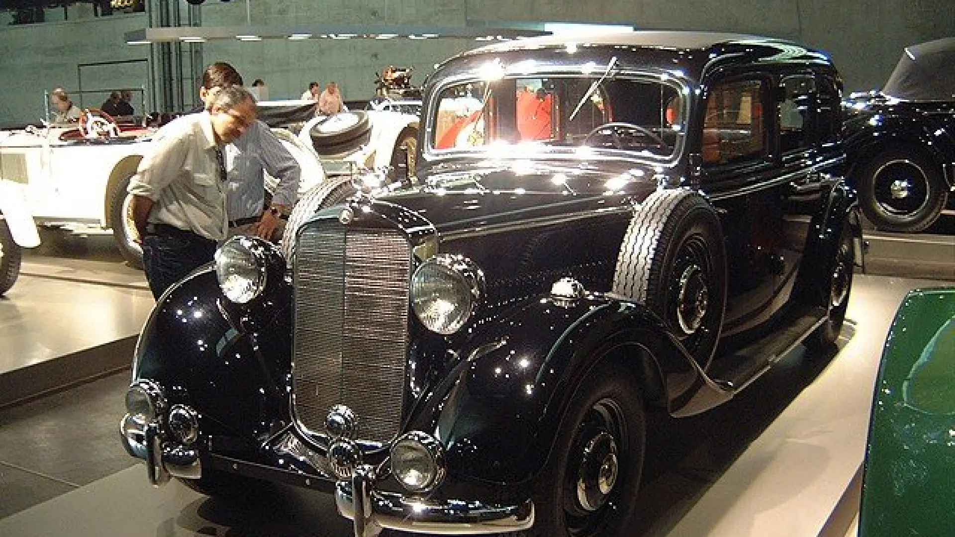 Fotos: Mercedes-Benz 260 D, primer coche diésel producido en serie de ...