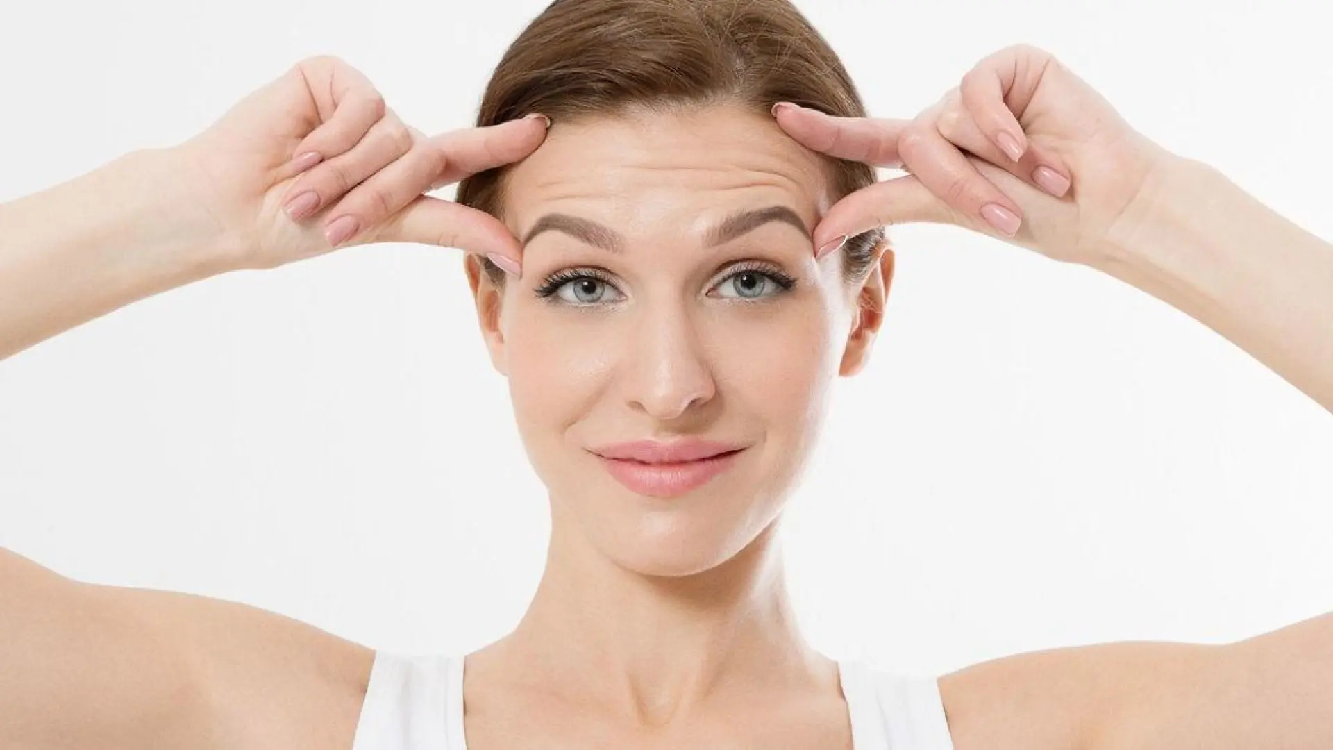 Cómo prevenir y combatir las arrugas de la frente y el entrecejo