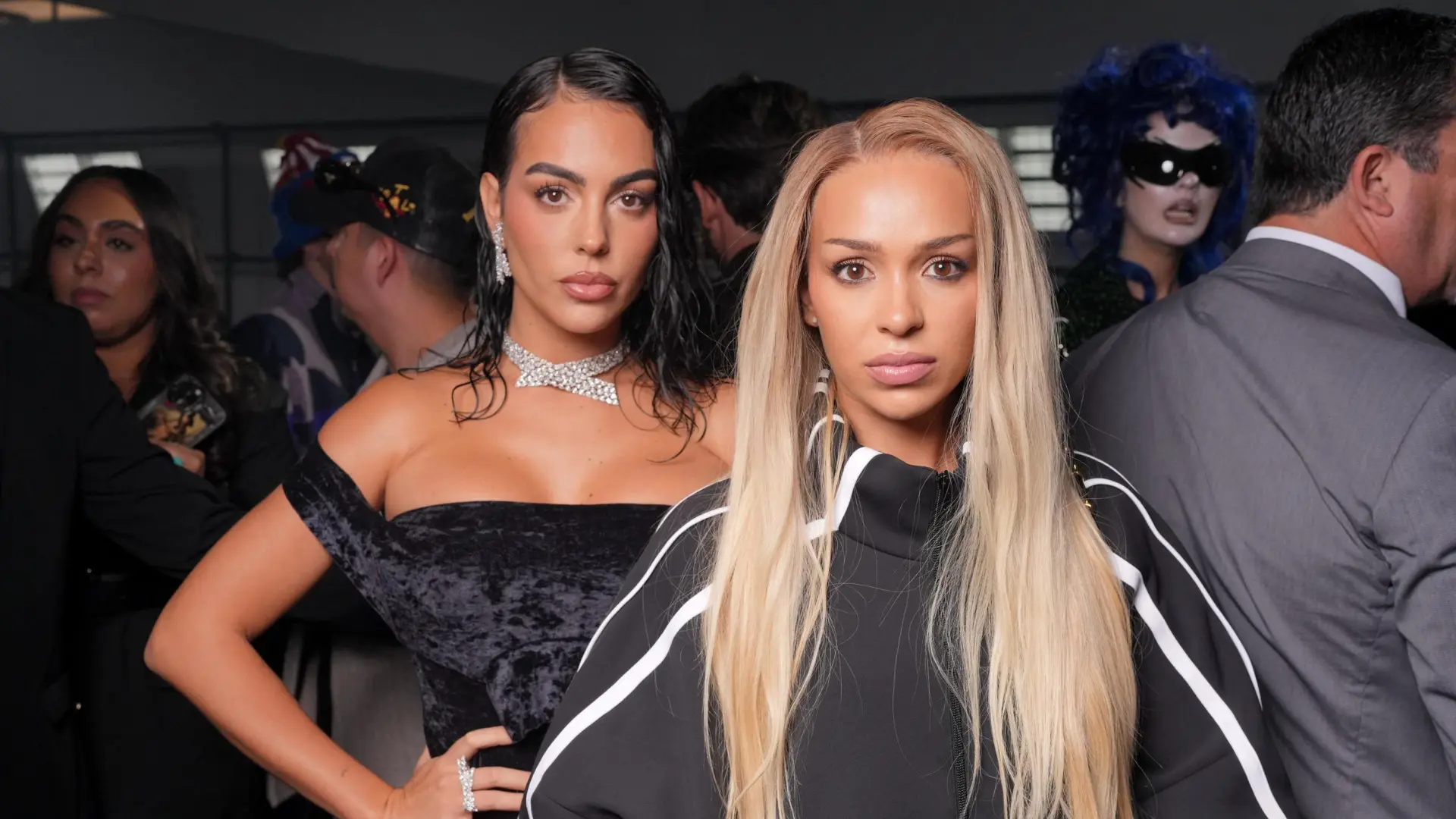 De Georgina a Bad Gyal: los looks más extremos del desfile de Vetements ...