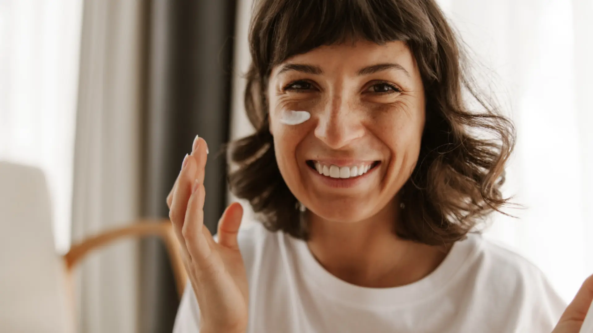 Thioctic acid: what it is and how it can help brighten and tighten ...