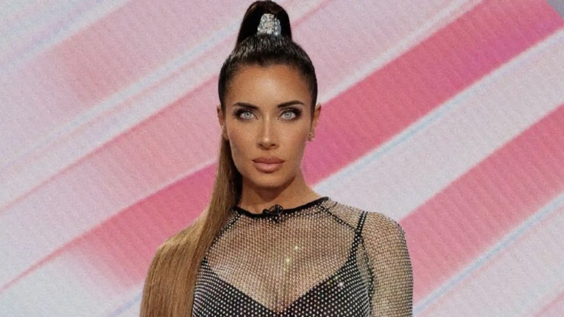 Pilar Rubio arrasa en la Alta Costura de París con una camisa 'mal ...