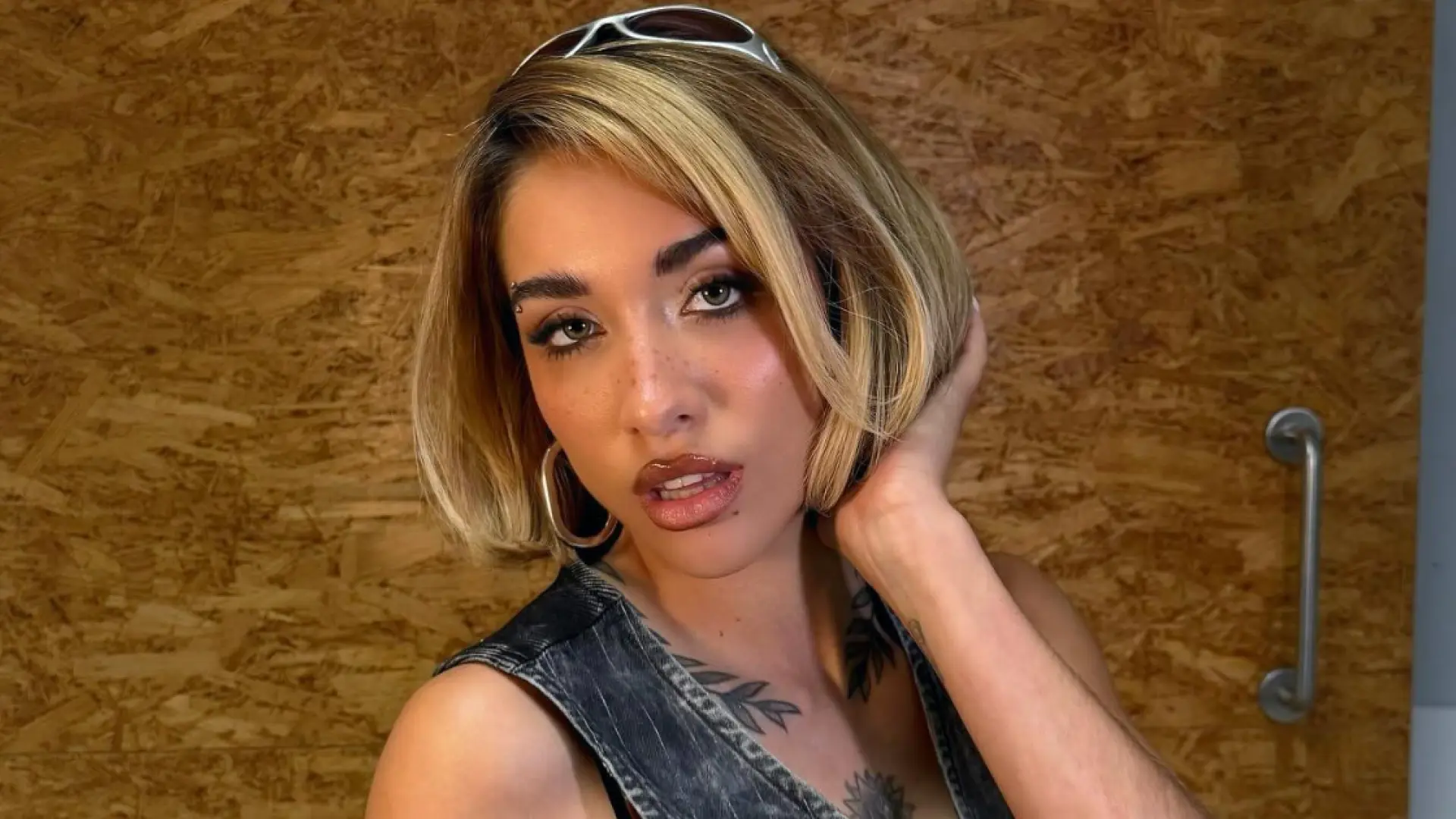 María Becerra lleva la tendencia de botas de nieve al extremo: con un ...