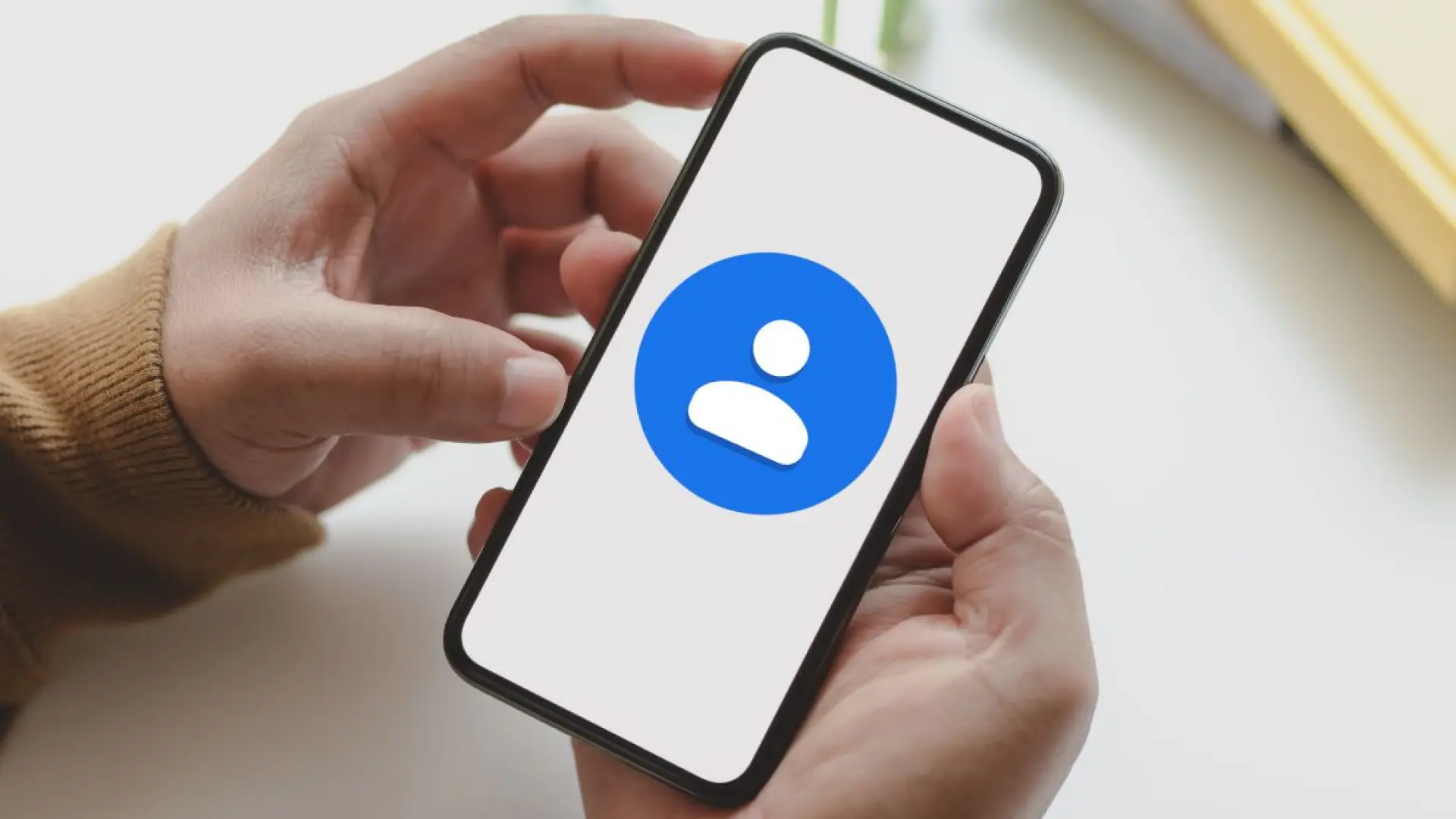 Google va a cambiar de forma radical cómo funciona su app Contactos... y posiblemente no te guste