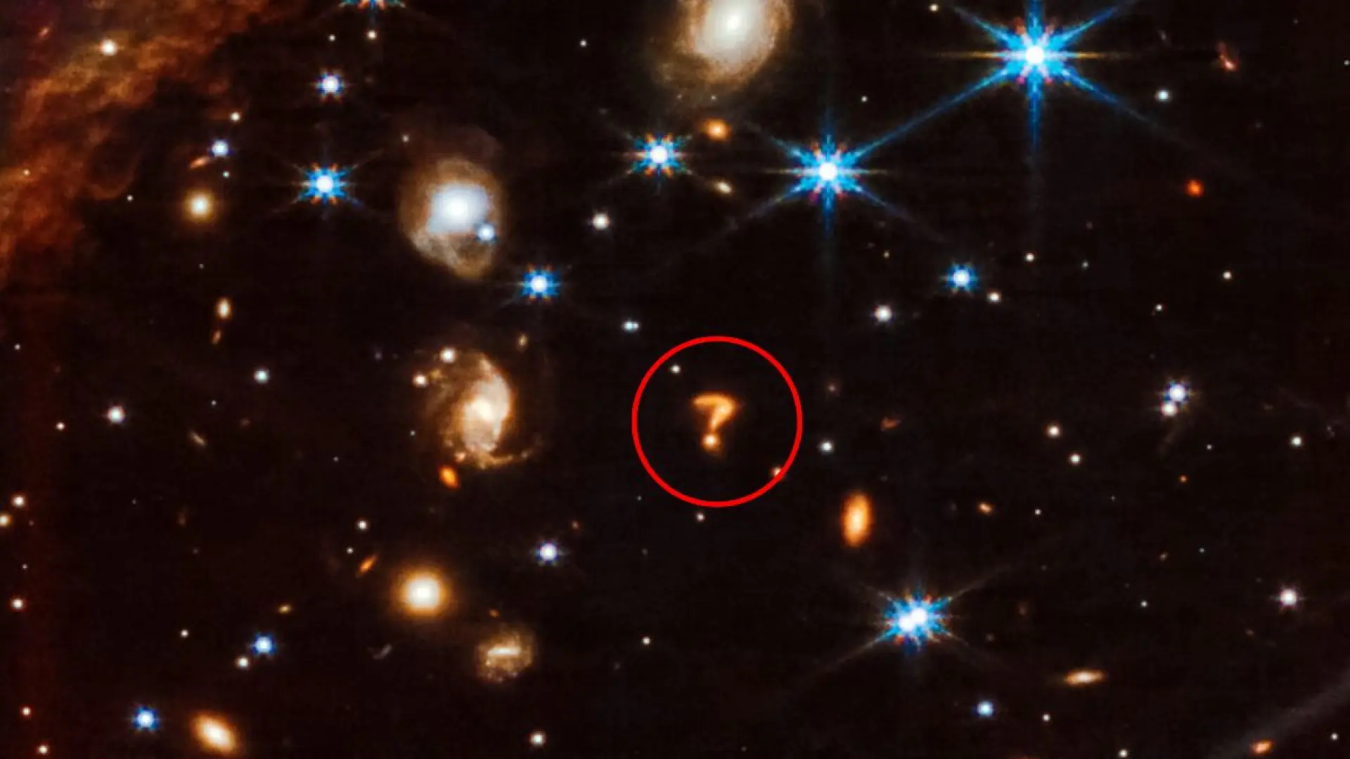 El telescopio espacial James Webb capta un signo de interrogación en el espacio profundo