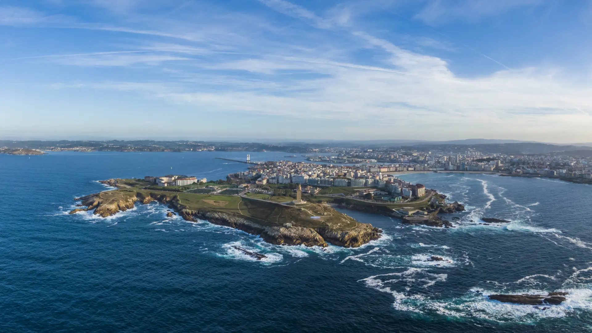 Vuelos directos desde A Coruña: los destinos a los que puedes viajar
