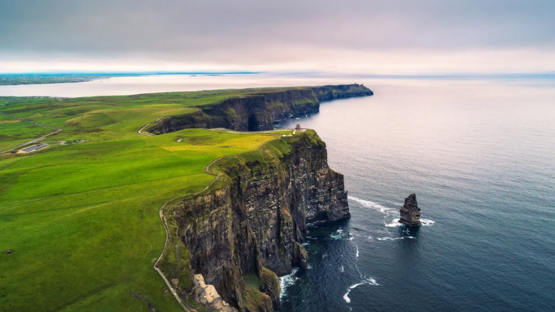 Los acantilados de Moher, una de las joyas naturales más espectaculares ...