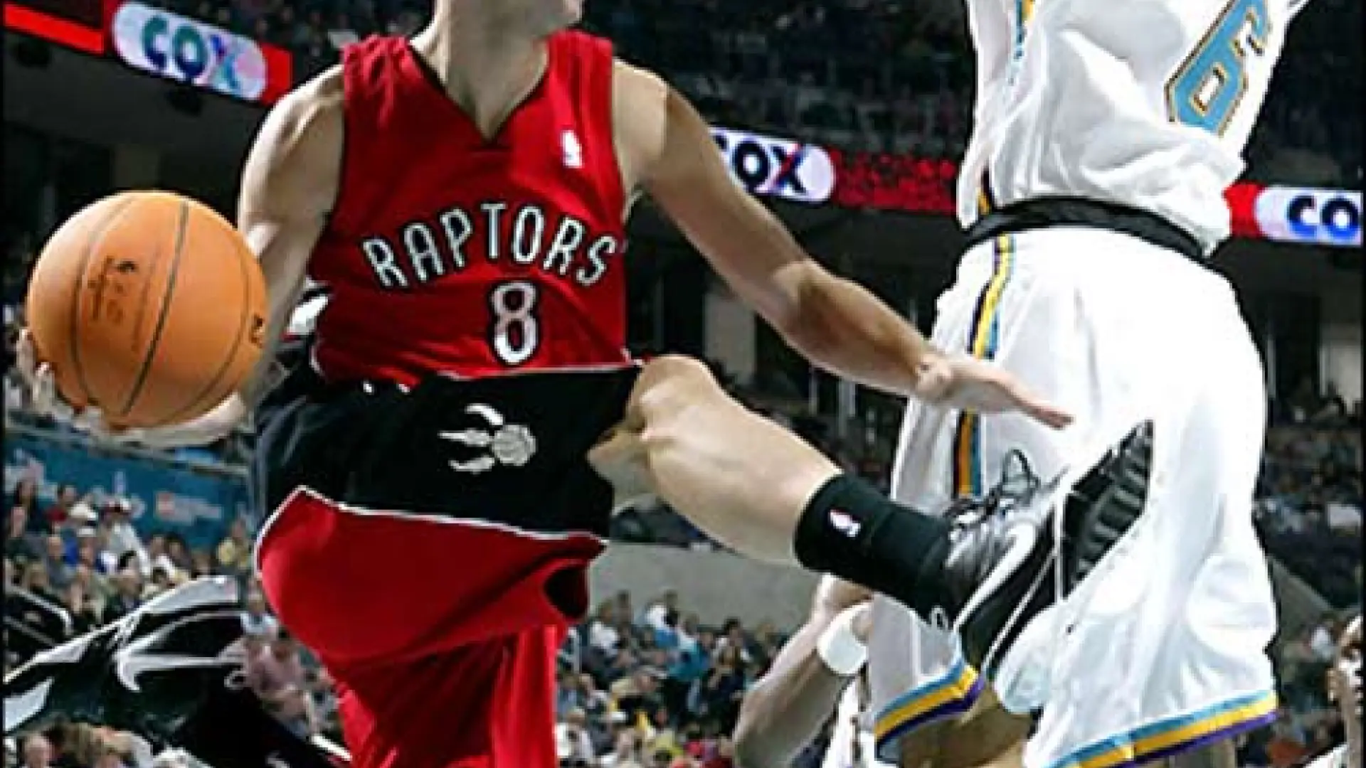 Calderón demuestra a su entrenador que si juega más, los Raptors ganan