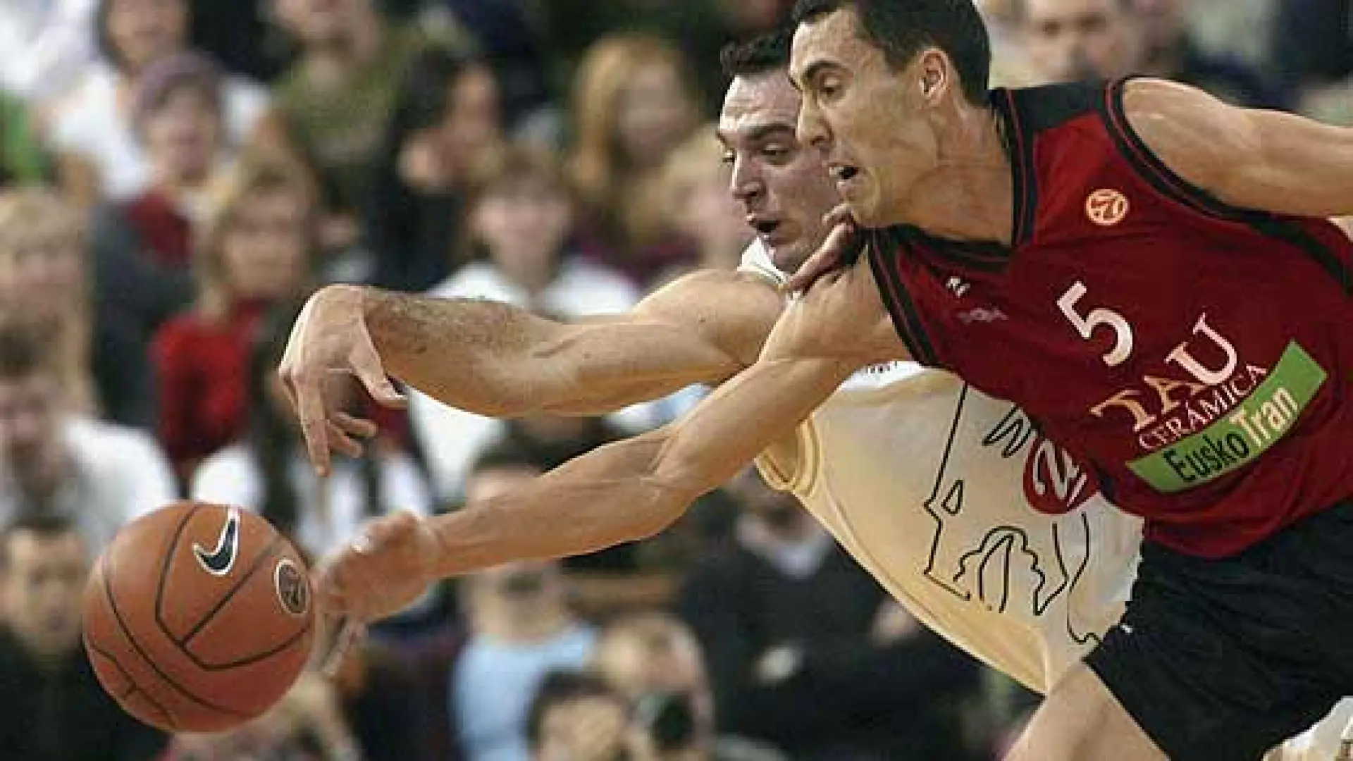 El TAU sigue fuerte (78-92)