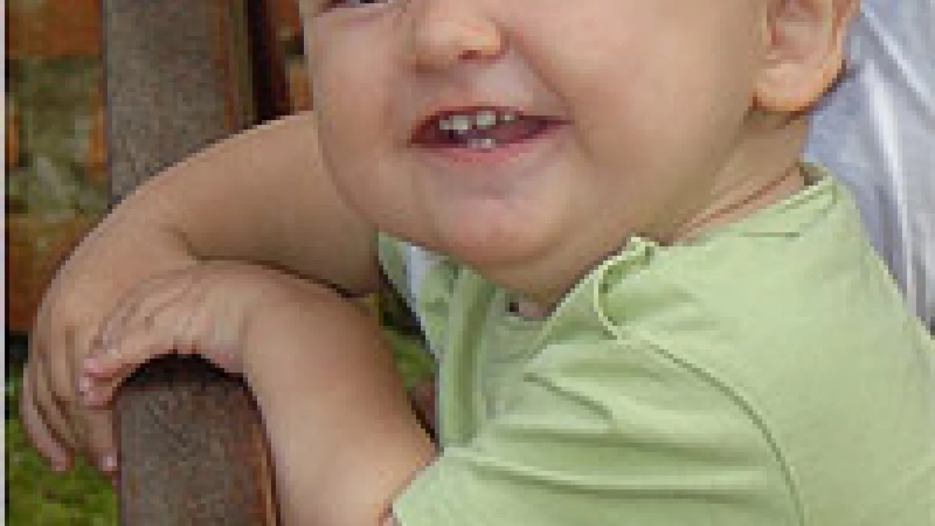 Agua, papá, mamá, teta, no, sí, nene, caca, guau guau, peces