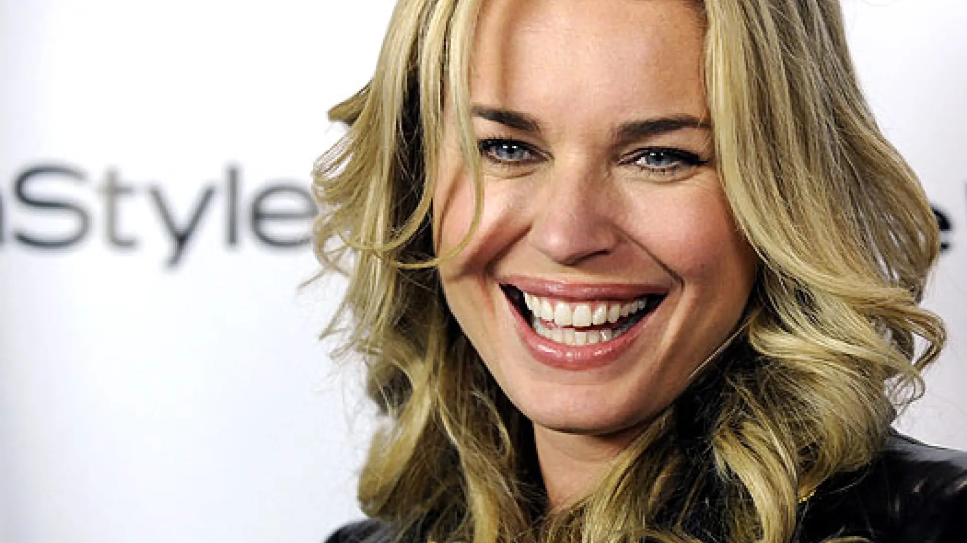 Rebecca Romijn volverá a ser Mística: cómo ha cambiado su vida en los ...