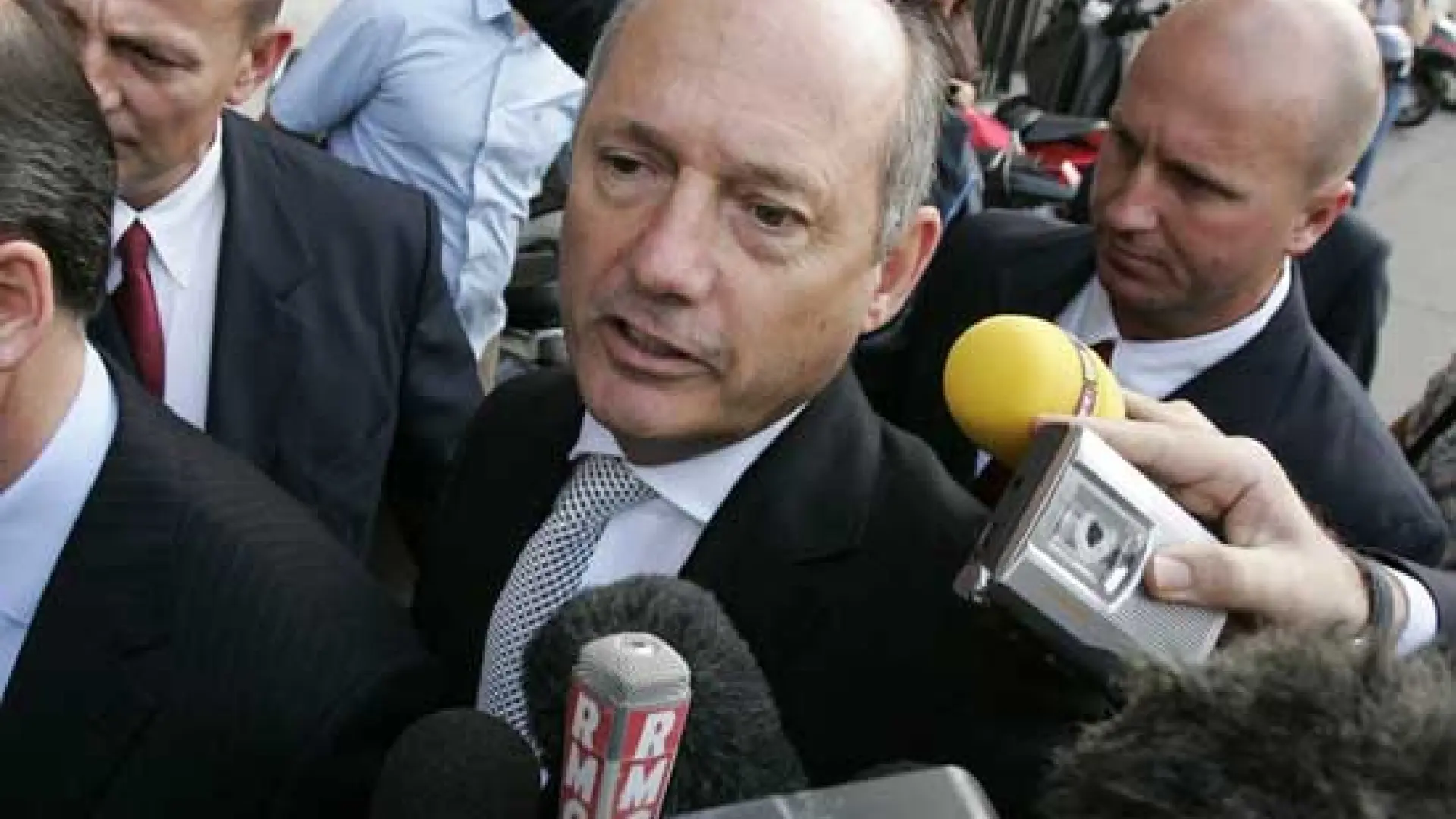 Dennis deja completamente la Fórmula 1 y se dedicará a un nuevo coche ...