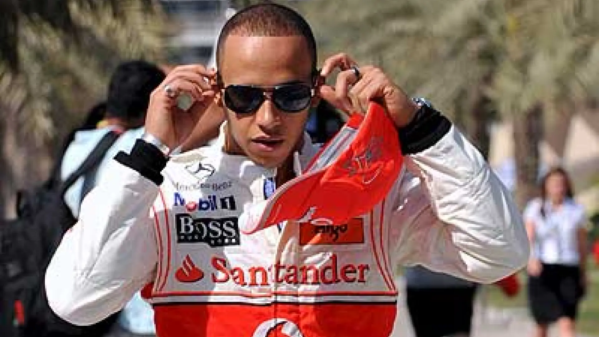 Hamilton: "Red Bull es absurdamente superior al resto"