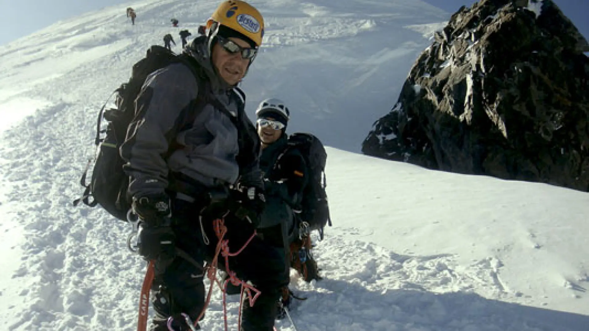 Los sherpas que intentaron el rescate de Tolo Calafat regresan al campo ...