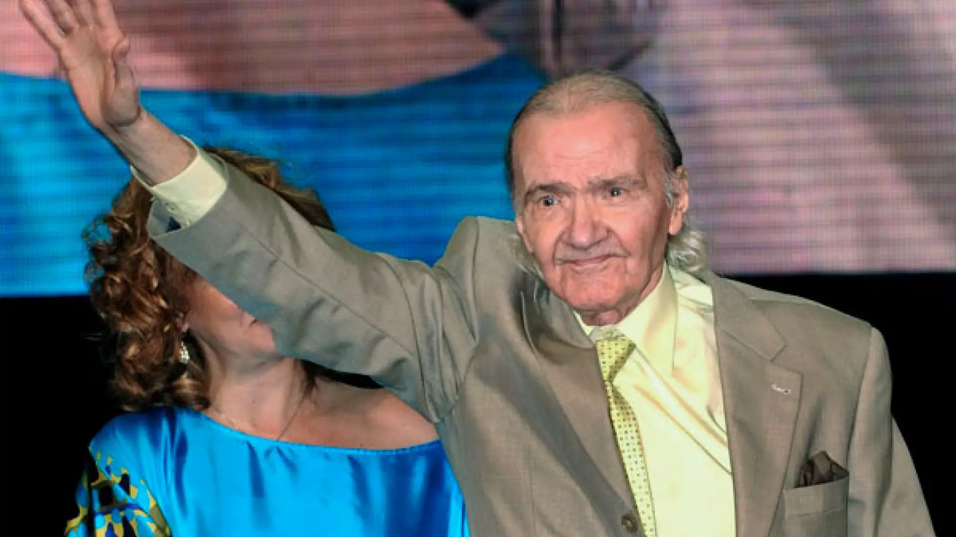 El poeta canario José María Millares Sall gana el Premio Nacional de Poesía