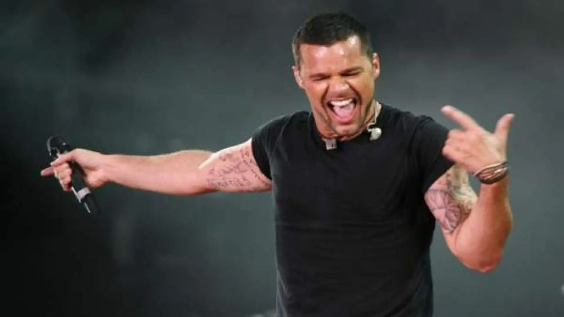 Ricky Martin incorpora música al libro electrónico de su biografía