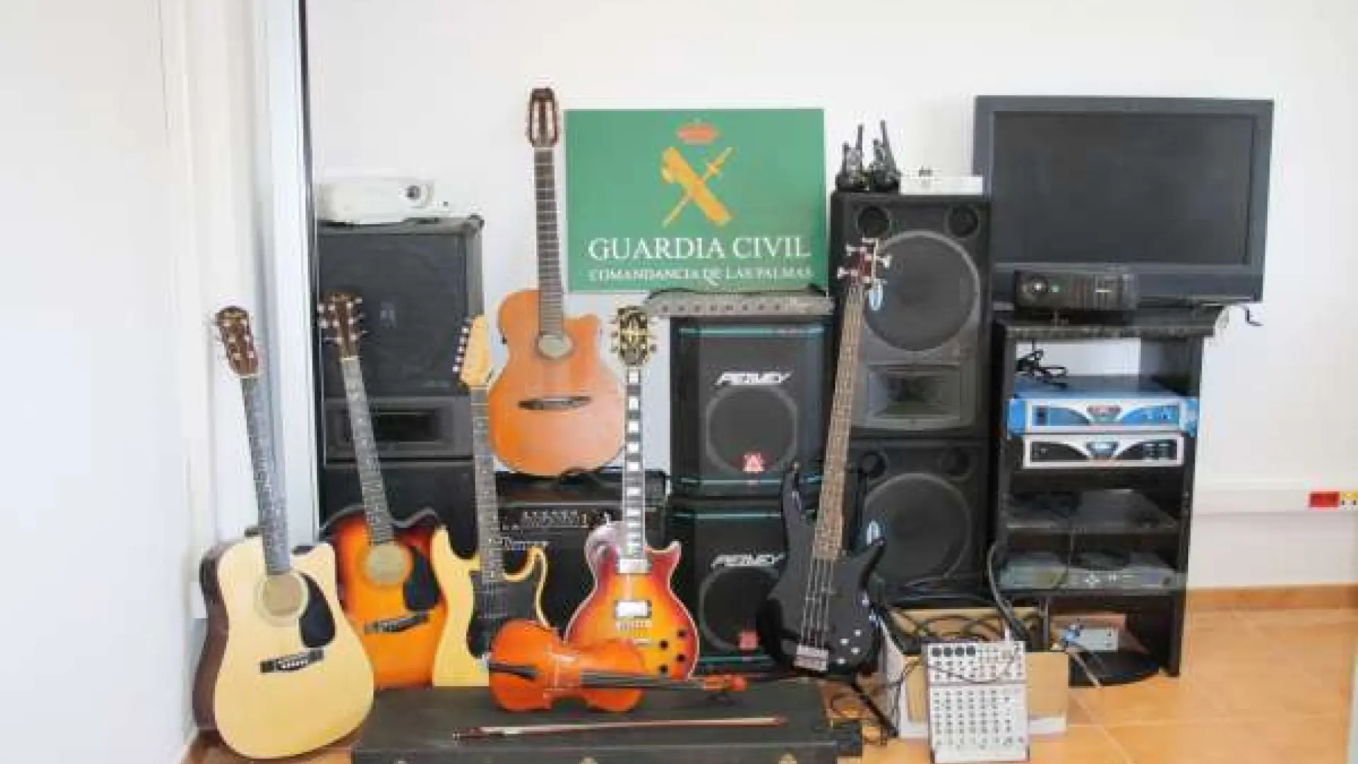 Detenidos como presuntos autores de un delito de robo en una discoteca ...