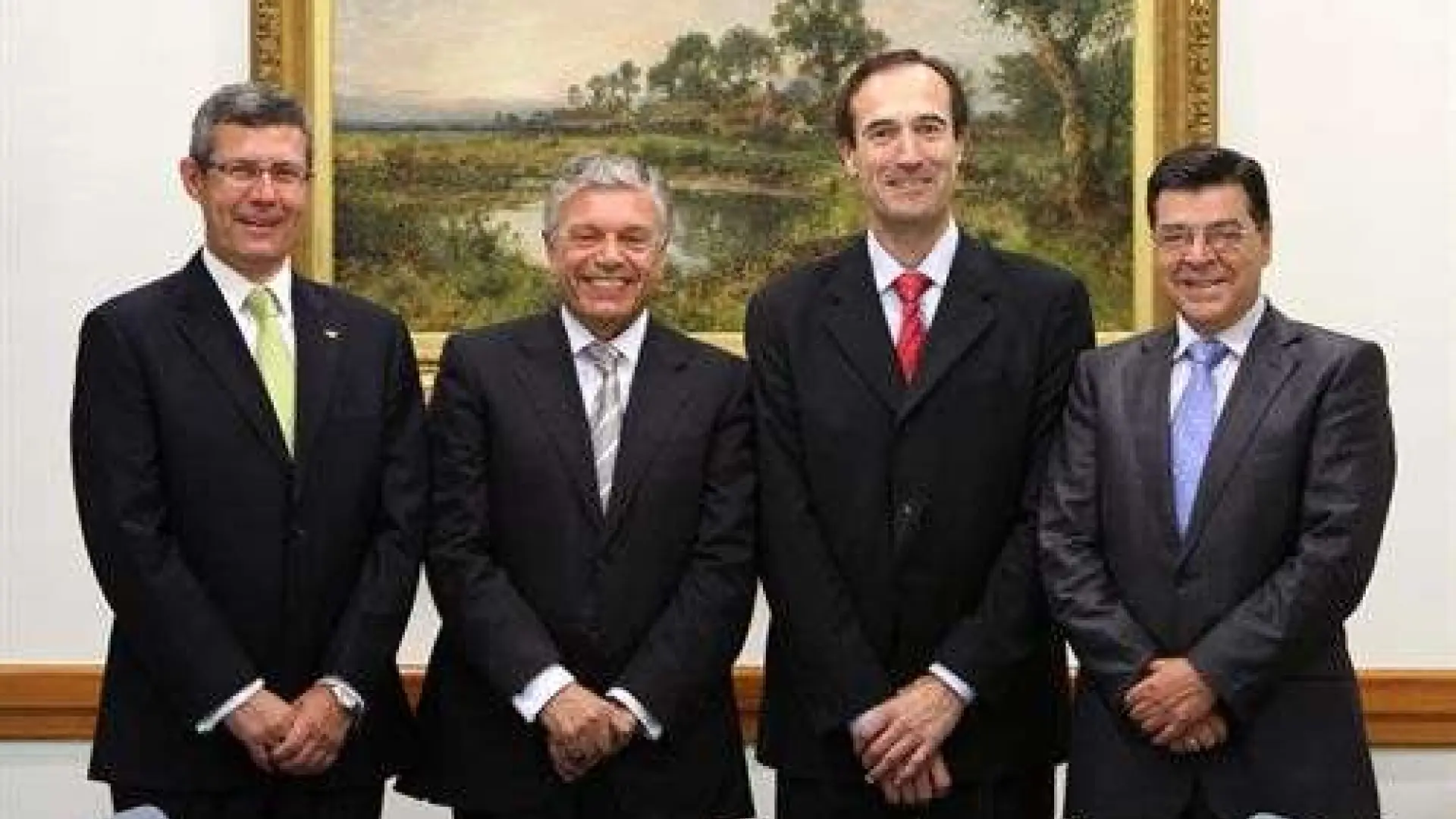 La CAM "continúa haciendo esfuerzos" para la continuidad de Banco Base