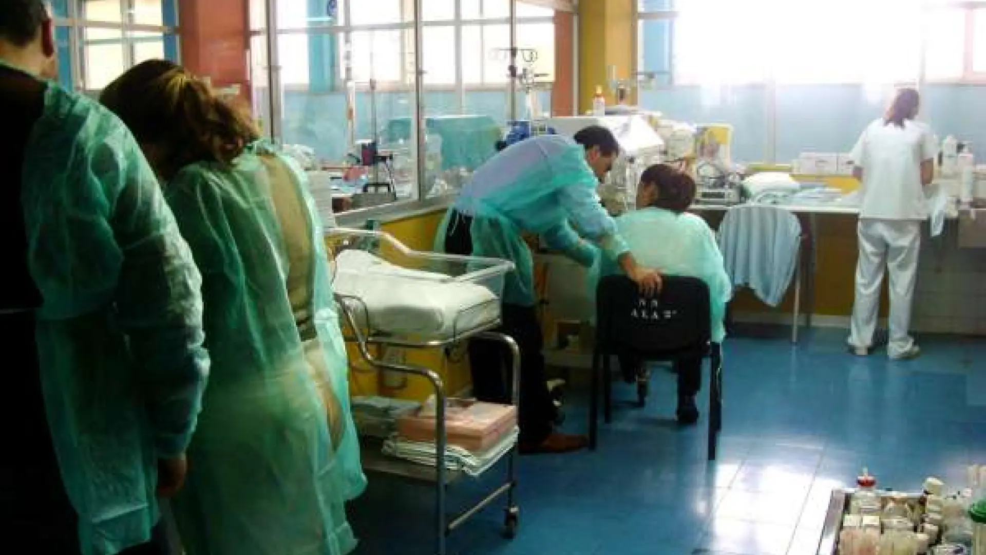 El sistema de cuidados NIDCAP mejora el pronóstico de los neonatos de ...