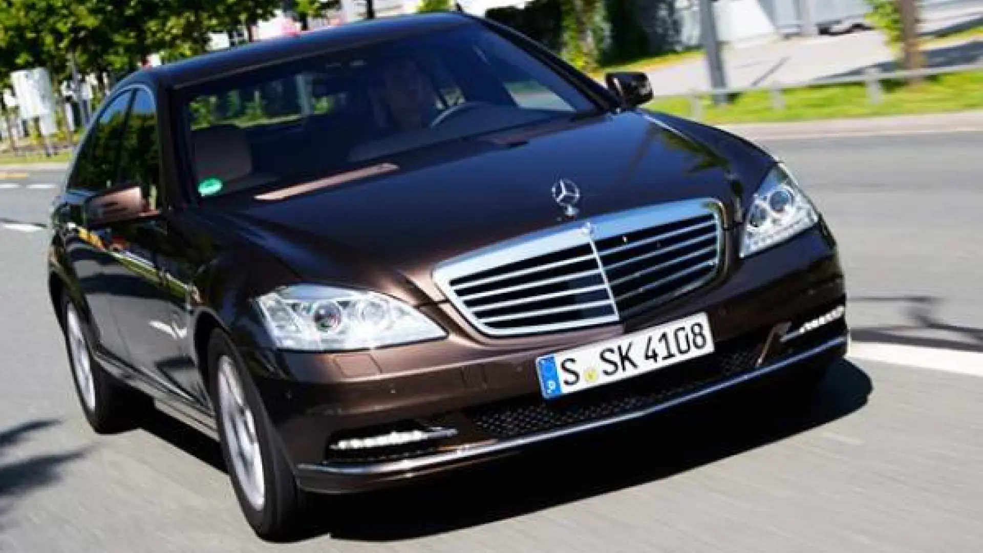 Mercedes-Benz S 250 CDI, respeto en el carril izquierdo