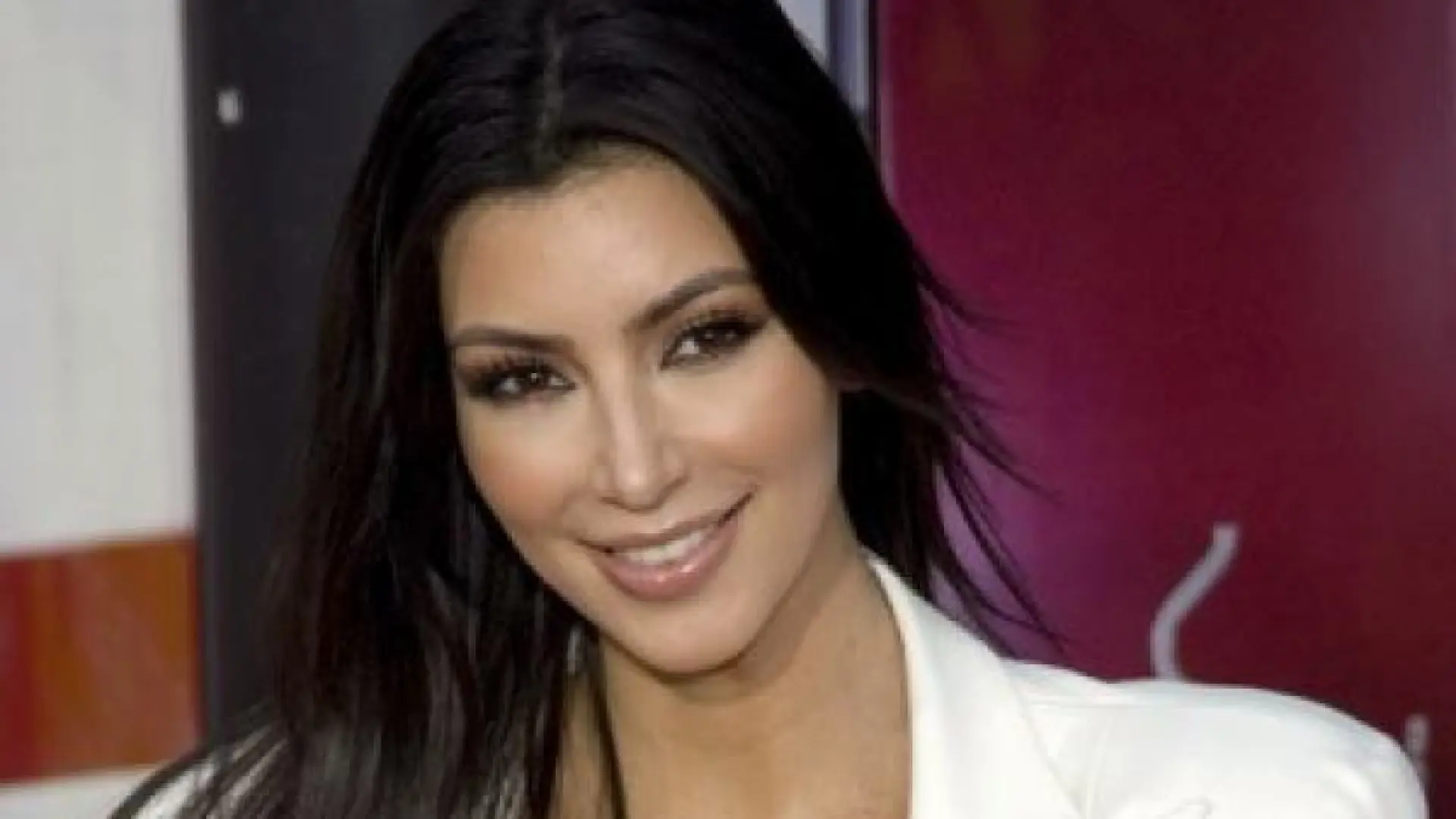 Un maquillaje perfecto, al estilo de Kim Kardashian