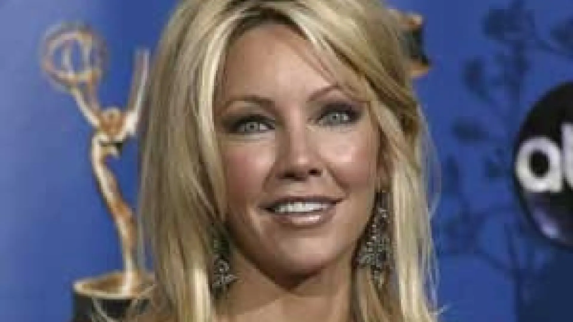 Heather Locklear, recibe el alta tras ser hospitalizada por mezclar ...