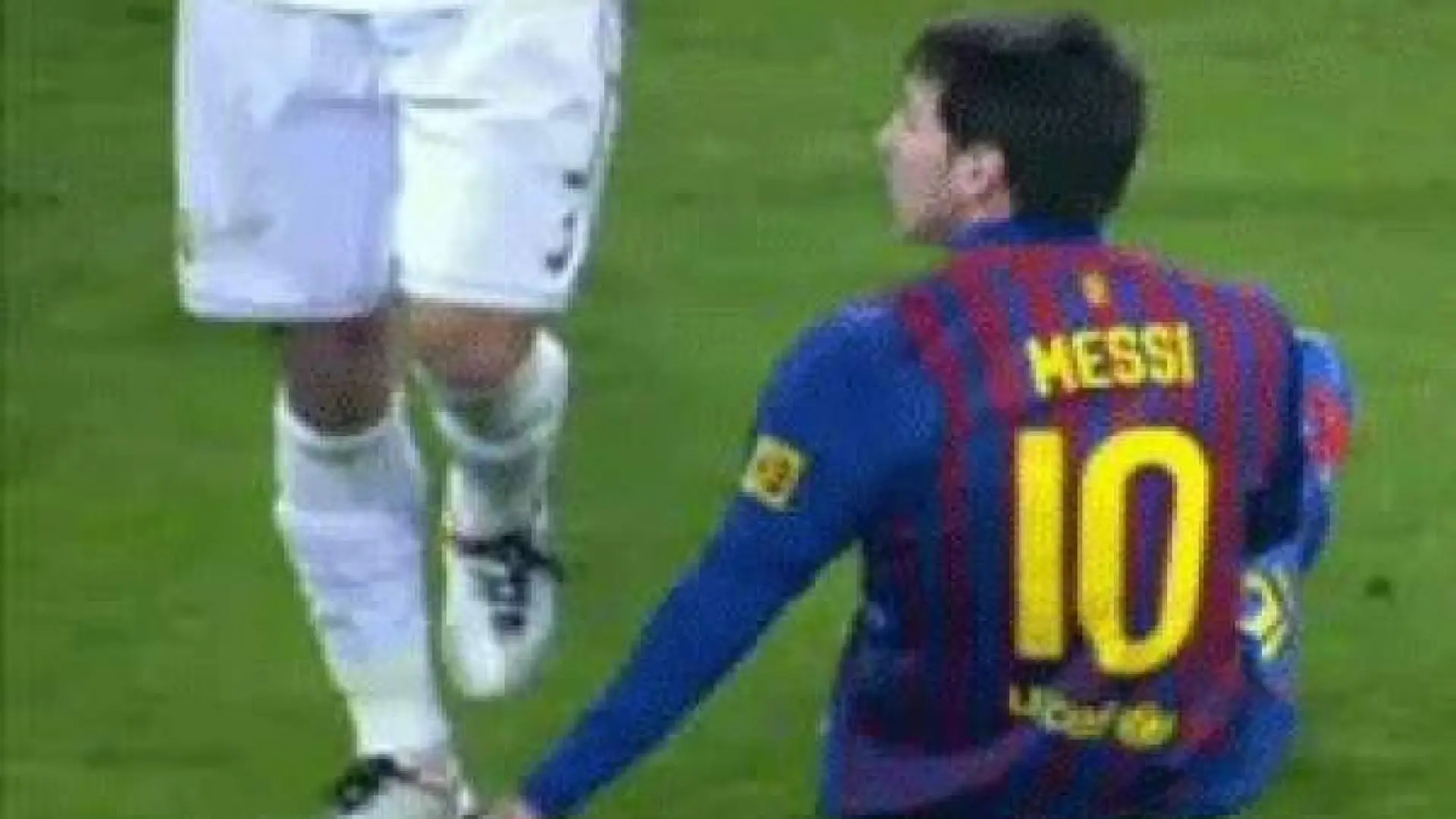 Pepe vuelve a ser protagonista en el 'clásico' por un pisotón en la ...