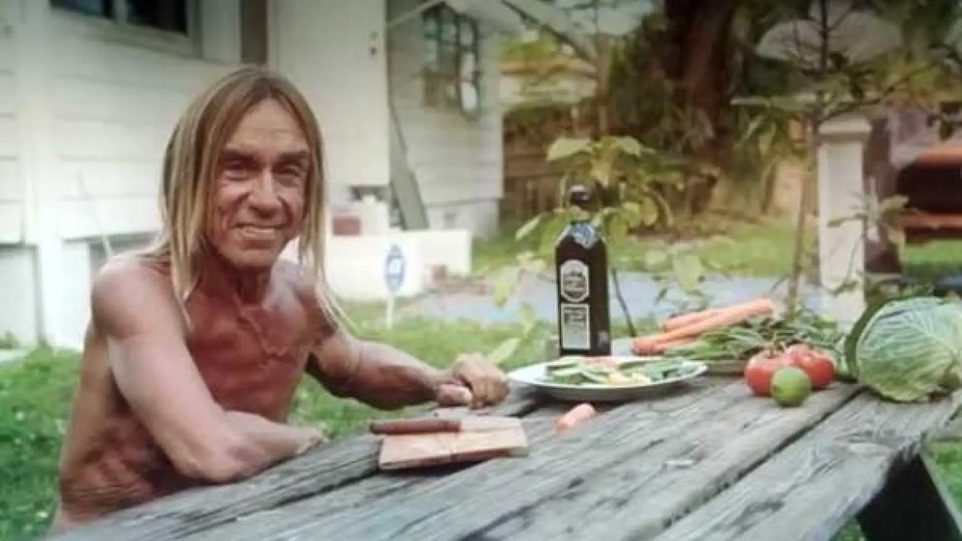 Iggy Pop enseña su casa, su torso... y su nuevo disco: 'Après'