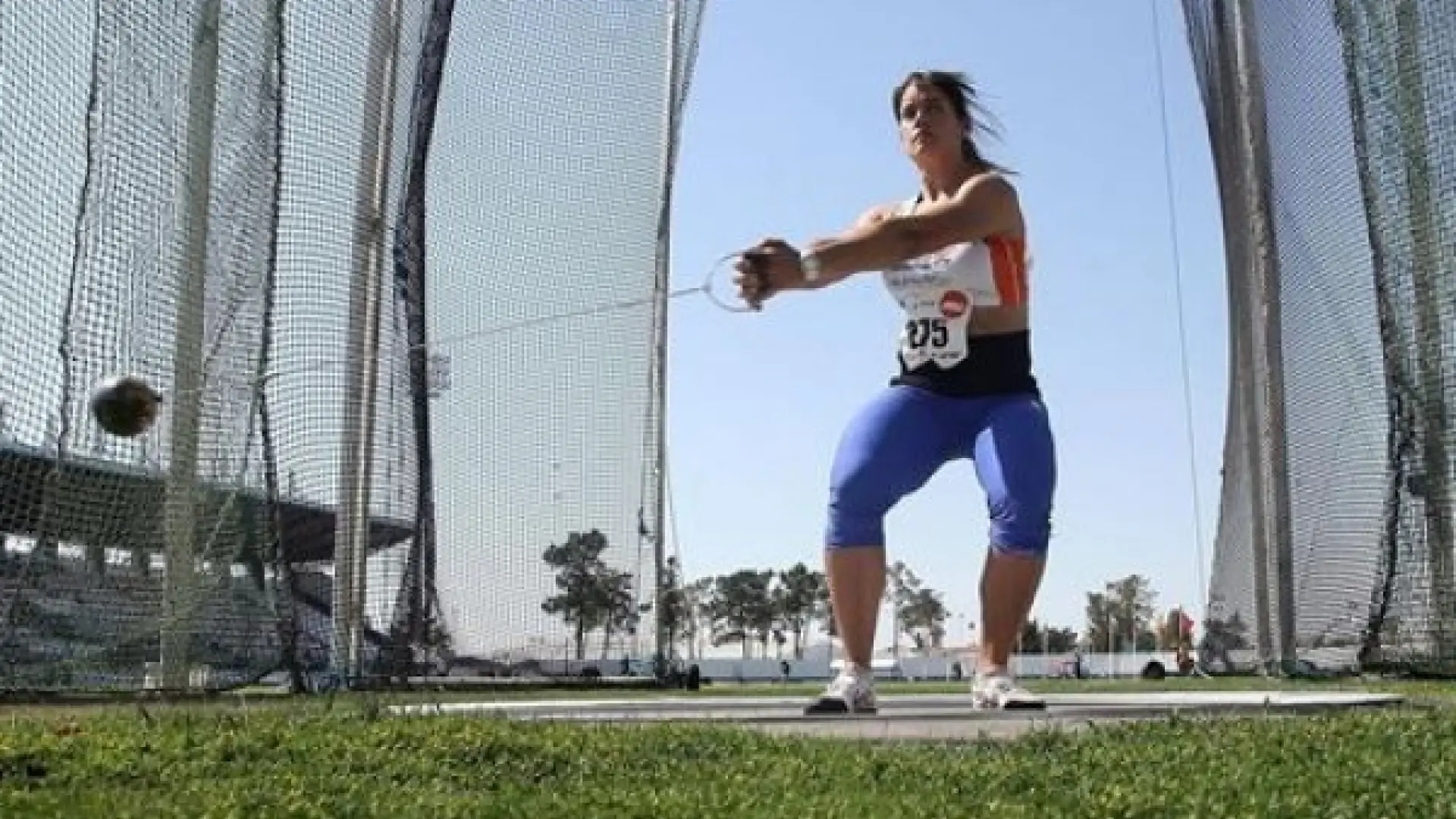 El español Igor Bychkov pasa a la final de salto de pértiga; Berta ...