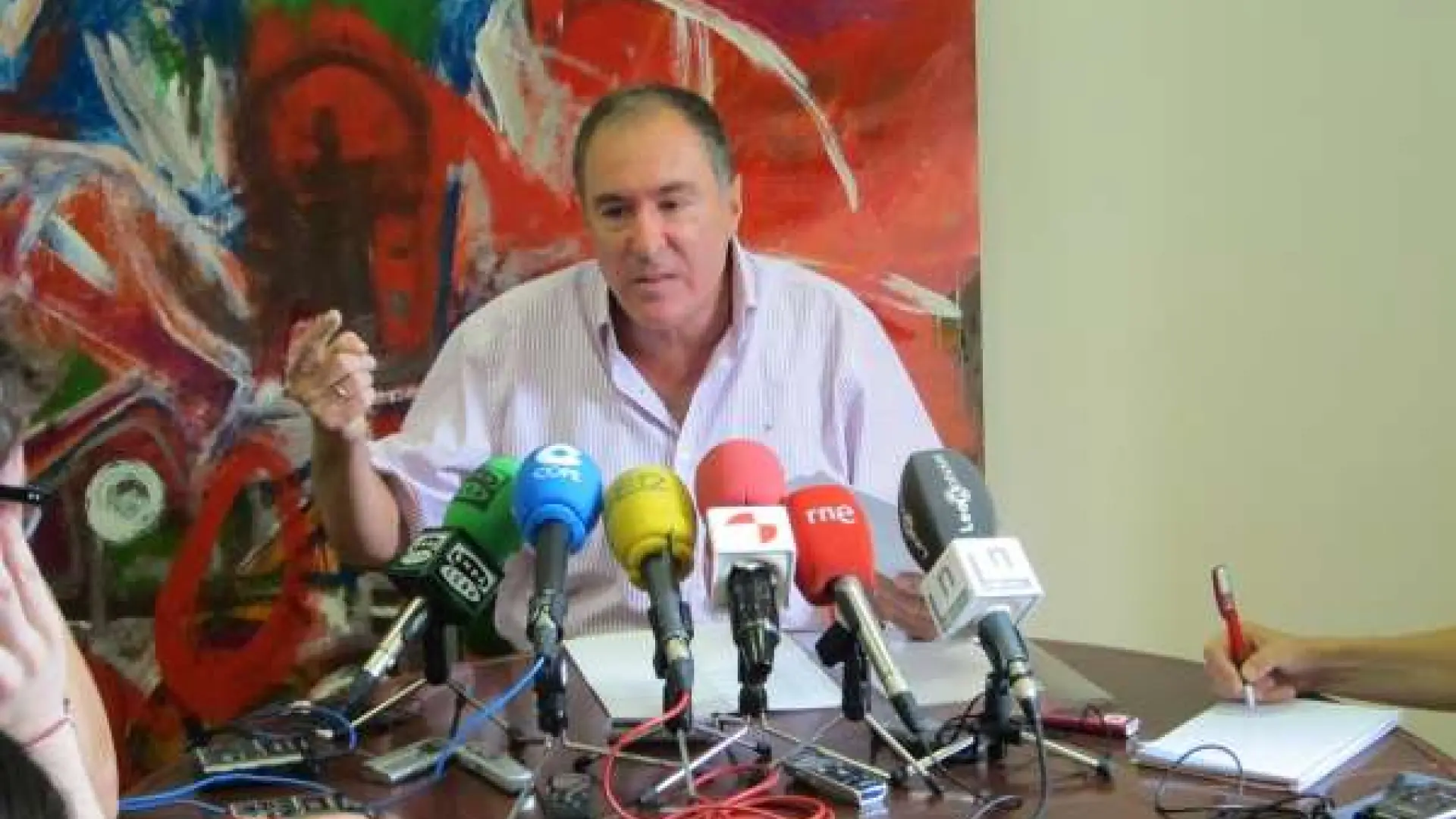 La UPL critica que el Ayuntamiento de León contrate un perito para ...