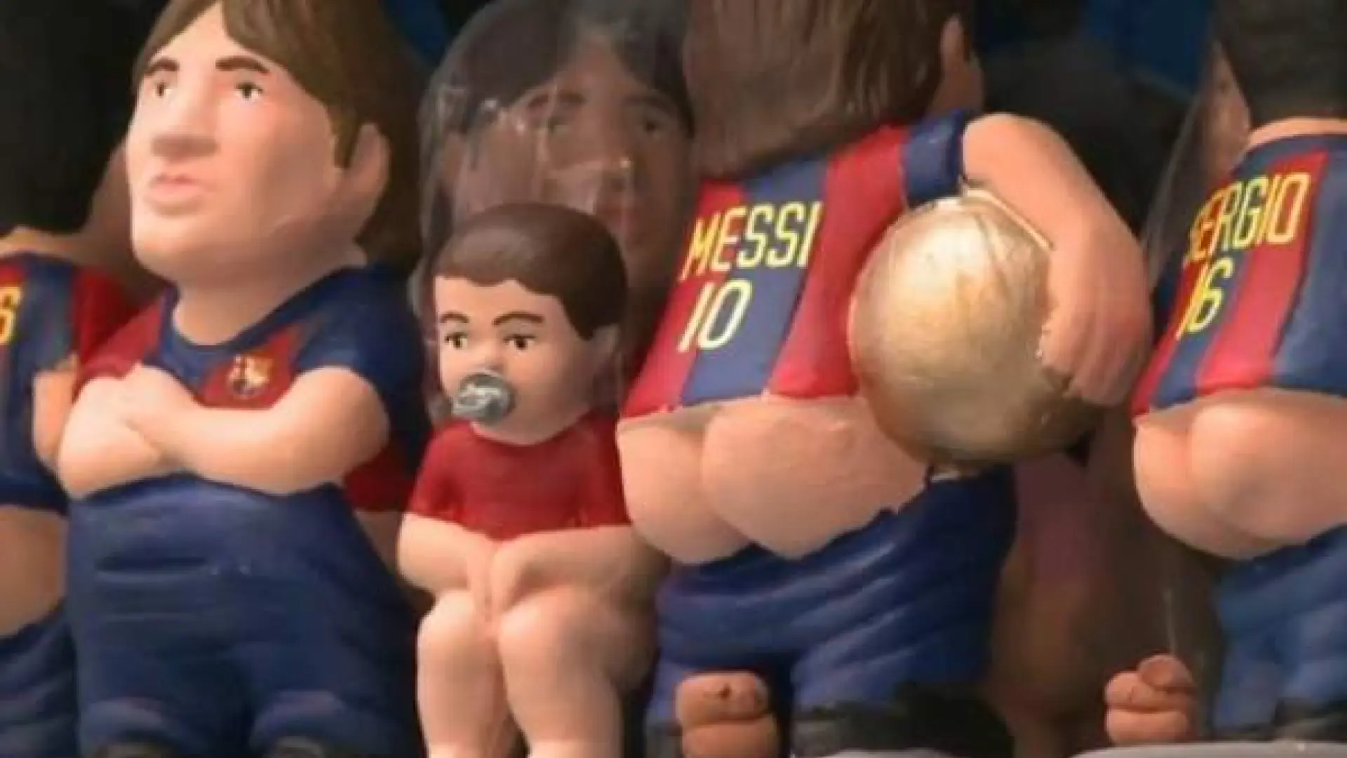 El 'caganer' de Messi arrasa y Rosell recibe el suyo