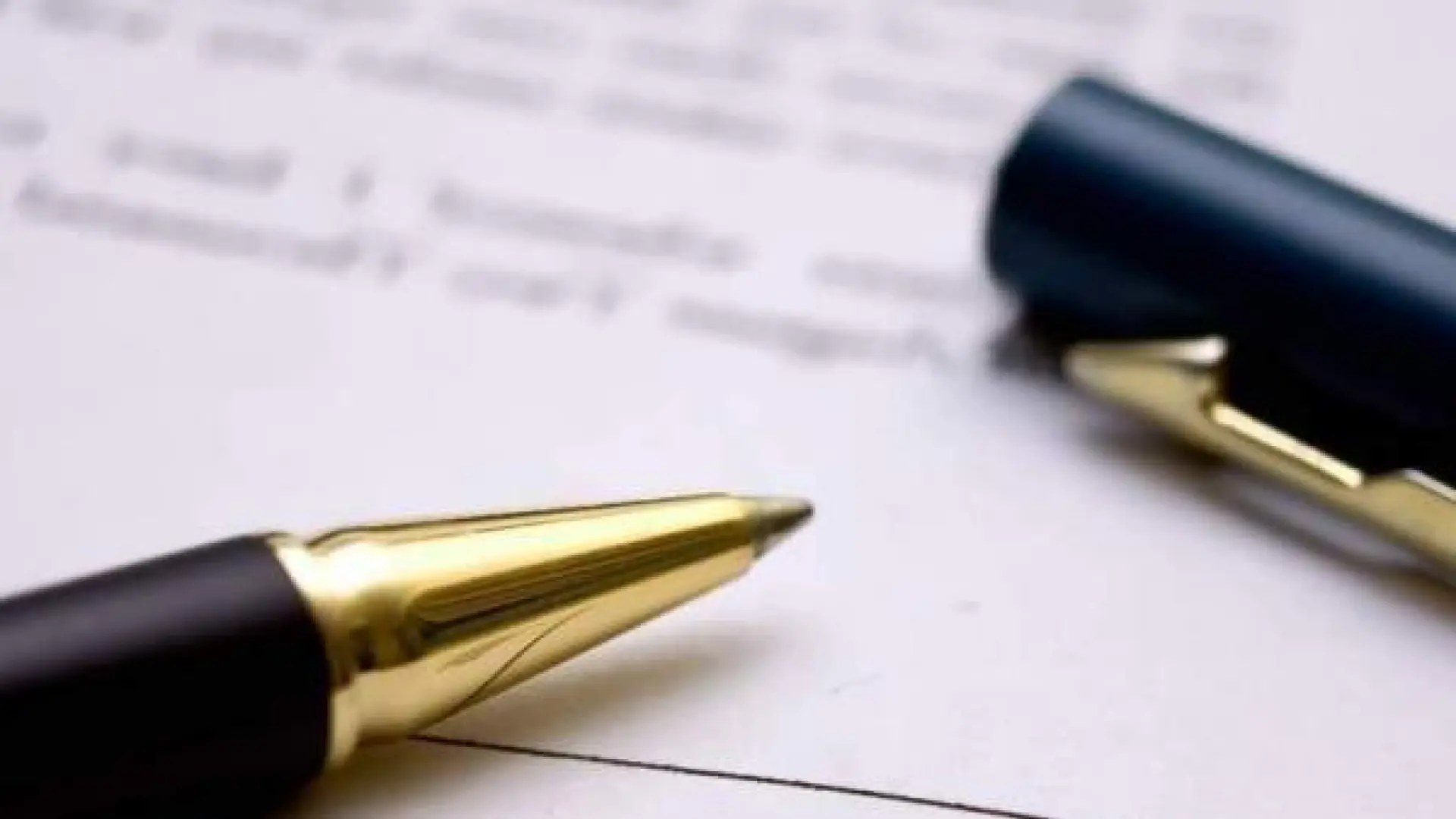 Detienen a 62 personas por ofrecer falsos contratos de trabajo a cambio ...