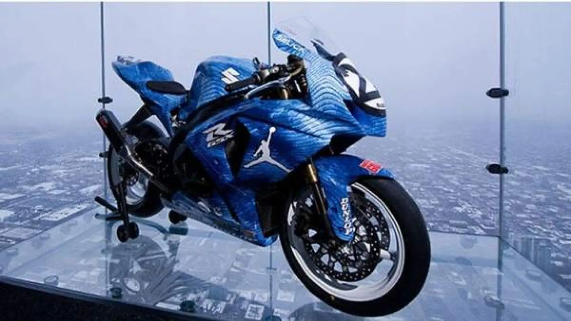 Michael Jordan Motorsports presenta su nueva moto