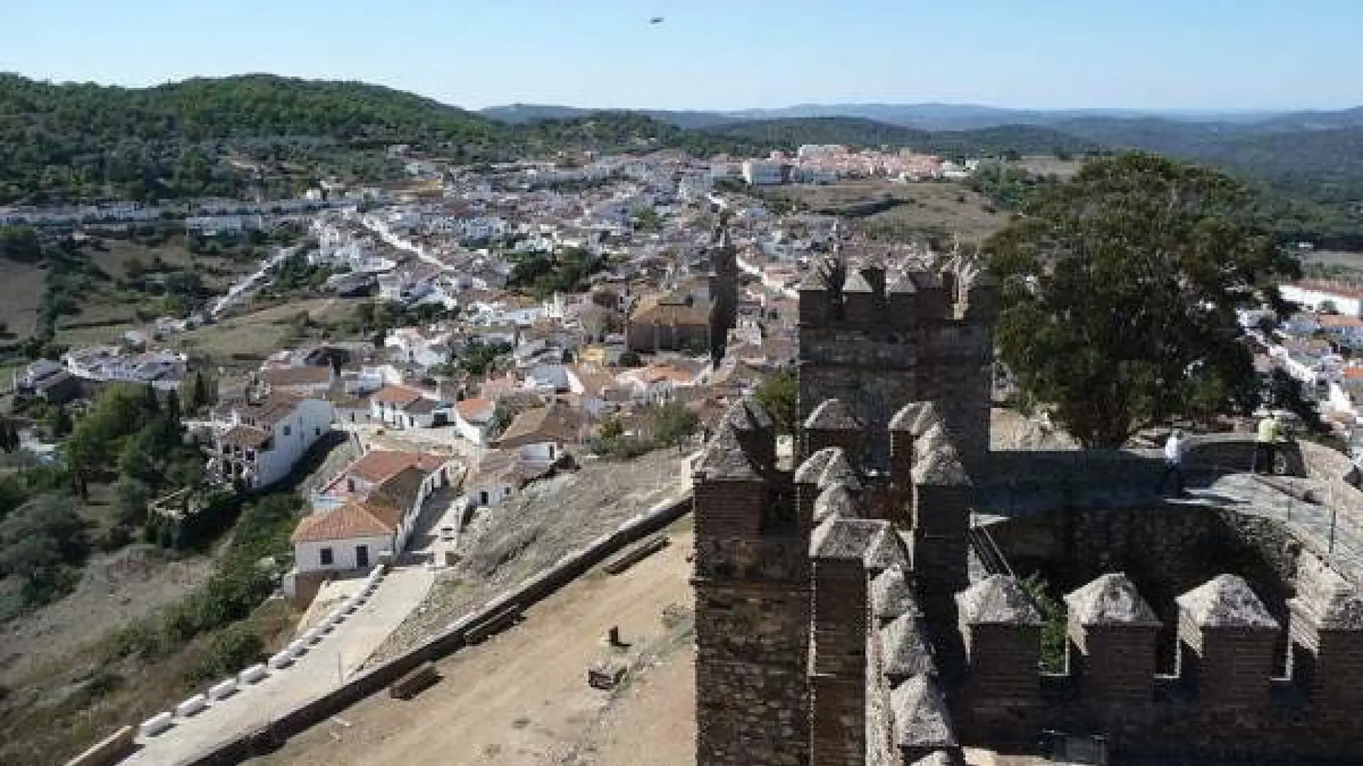 'La Banda Gallega', por los castillos de la Sierra de Aracena