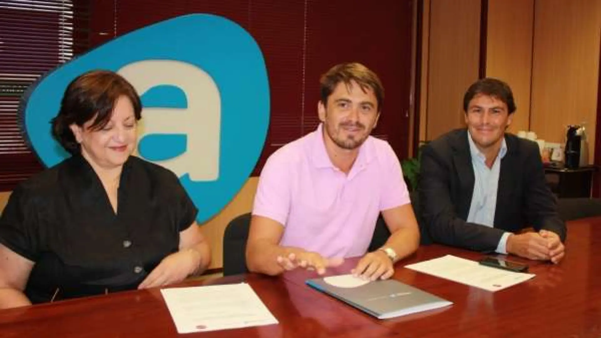 Ashotel y Atareco firman un convenio para la recogida selectiva de residuos