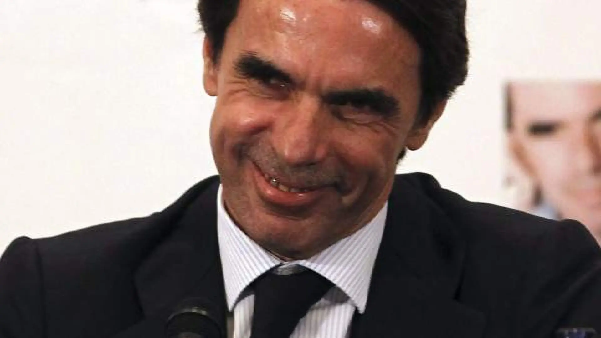 Aznar critica, en su nuevo libro de memorias, la campaña electoral de ...