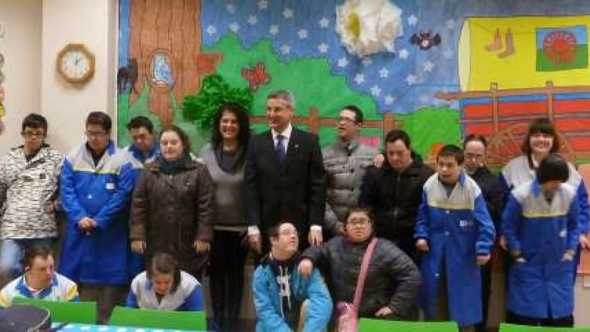 Cajastur reafirma su colaboración con la Asociación Down, a la que ya ...