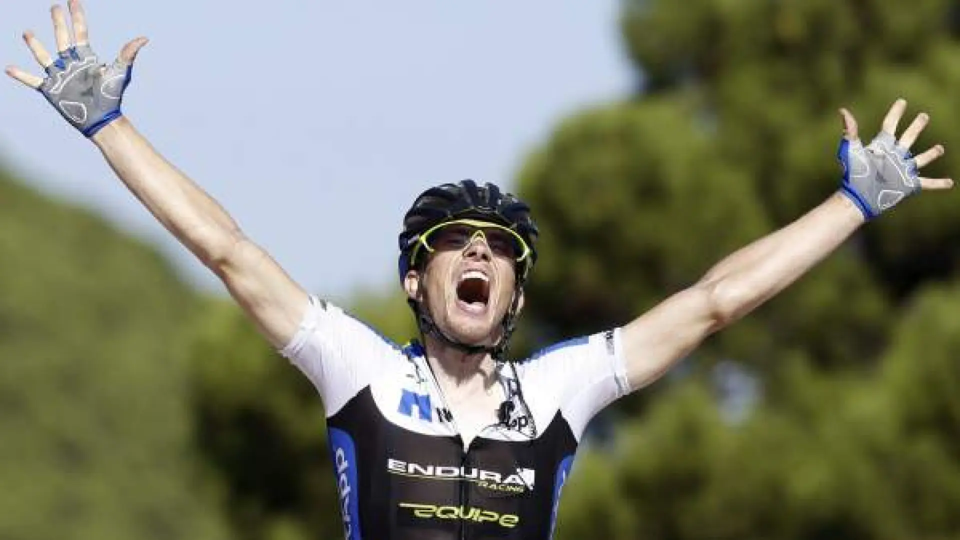 Nicolas Roche cambia a Alberto Contador por Chris Froome... y otros ...